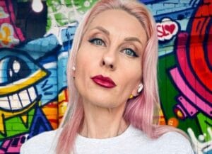 Alina Burroughs: Bio, Age, Height, Family, Husband, Shows, Net Worth ...