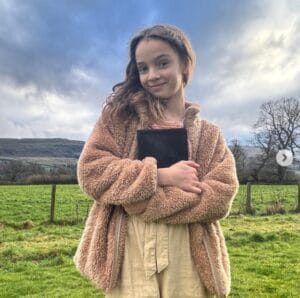 Cora Bennett (YouTuber) Biography, Age, Height, Family, Net worth ...